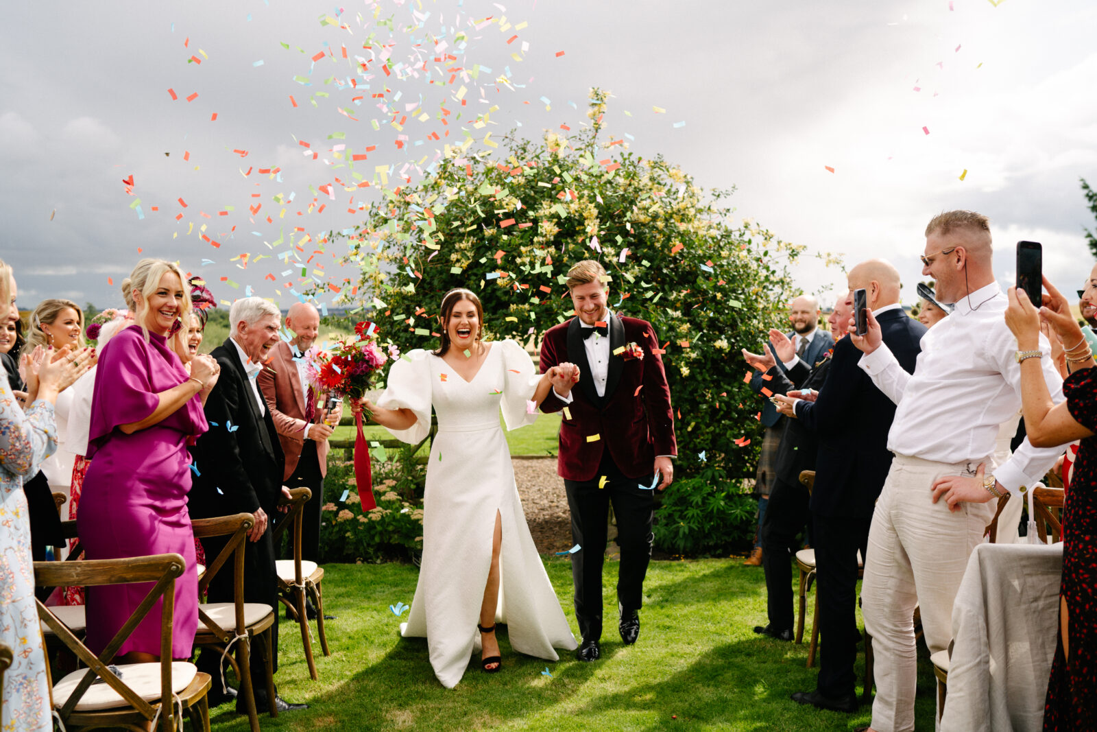 REAL WEDDING || Melrose Wedding Spectacular - madhouseweddings.com